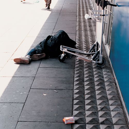 anti-homeless device | Agora | ifa – Institut für Auslandsbeziehungen